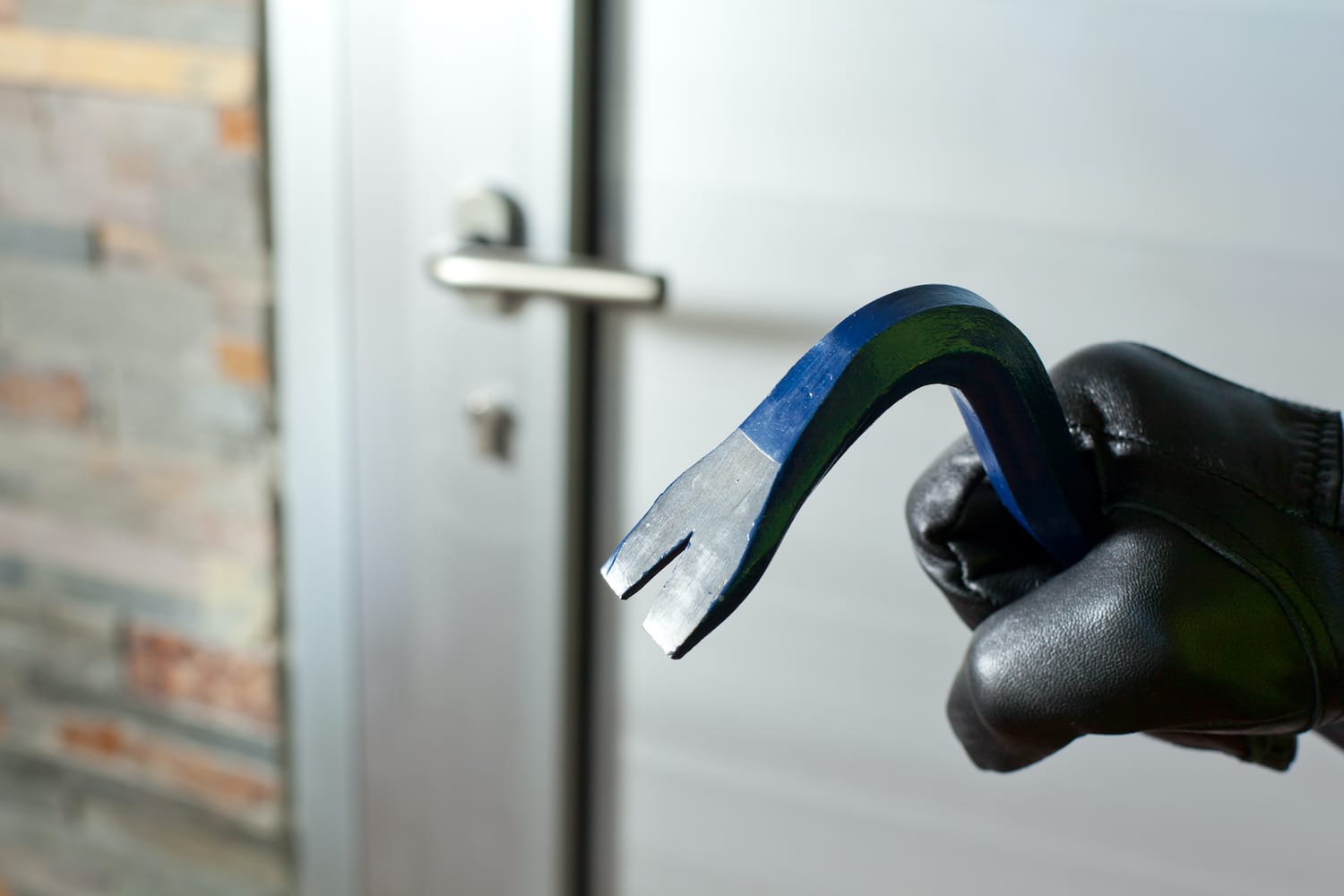 7 Signs Of A Potential Shoplifter